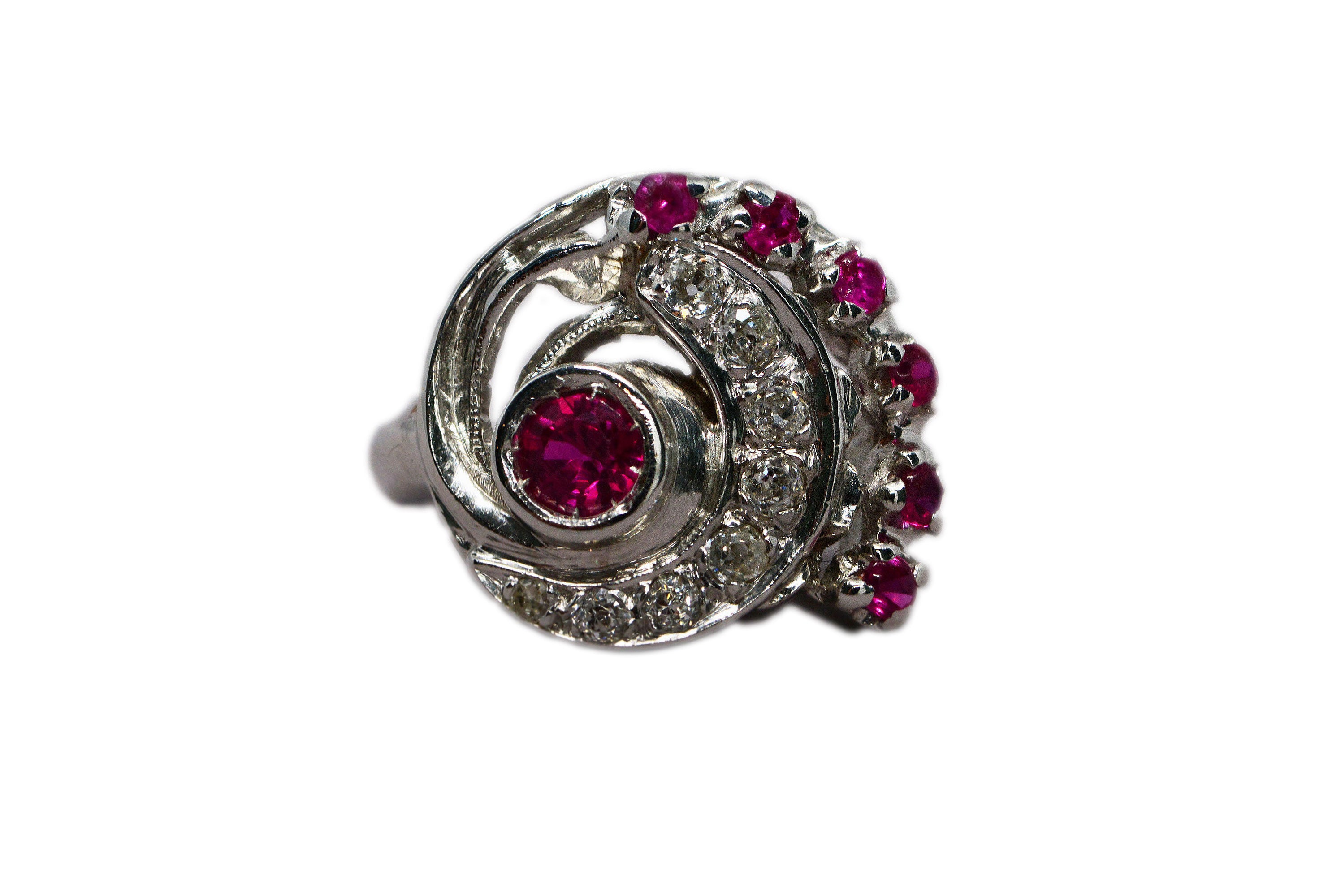 Retro Synthetic Ruby Swirl Ring in 14kt Gold